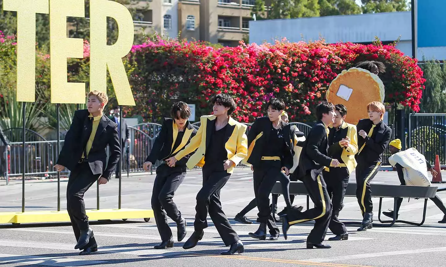 BTS ขยายสถิติเพลง 'Butter' บนชาร์ตเพลงที่กำลังมาแรง | uDiscover