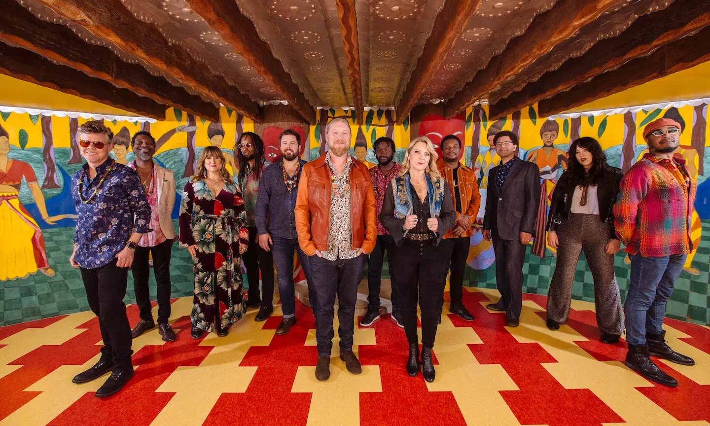 Tedeschi Trucks Band が「I Am The Moon: Crescent」をリリース