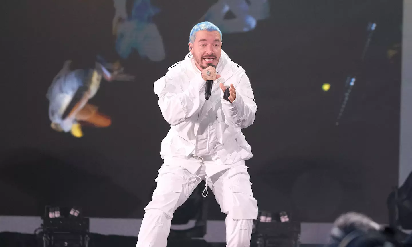 J Balvin Daga Cikin Farkon Wave Na Mawaƙa An Tabbatar Da Yin Aiki a MTV VMAs