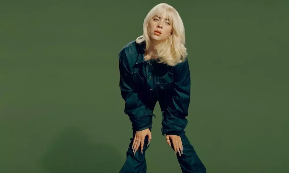 Billie-Eilish-BBC-Husus-Up-Tutup