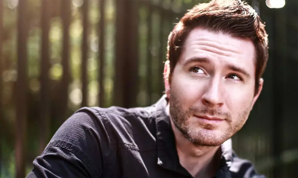 Owl City Phioto: Korteżija ta’ UMe/Interscope Records