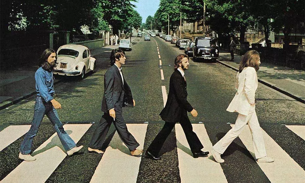 Die Beatles Abbey Road Crossing het Hollywood herskep