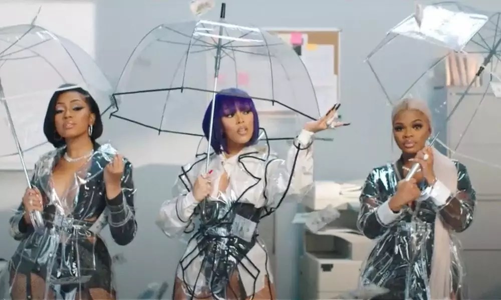 Ikusi City Girls' Provocative 'P___y Talk' bideo berria, Ft. Doja Cat 41846_1