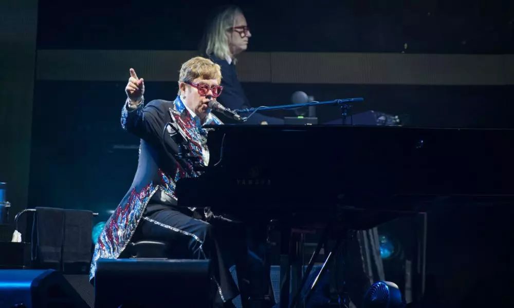 Elton-John-Vodafore-Разширена-реалност