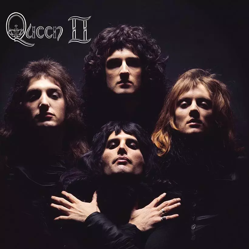 ปกอัลบั้ม Queen II 820