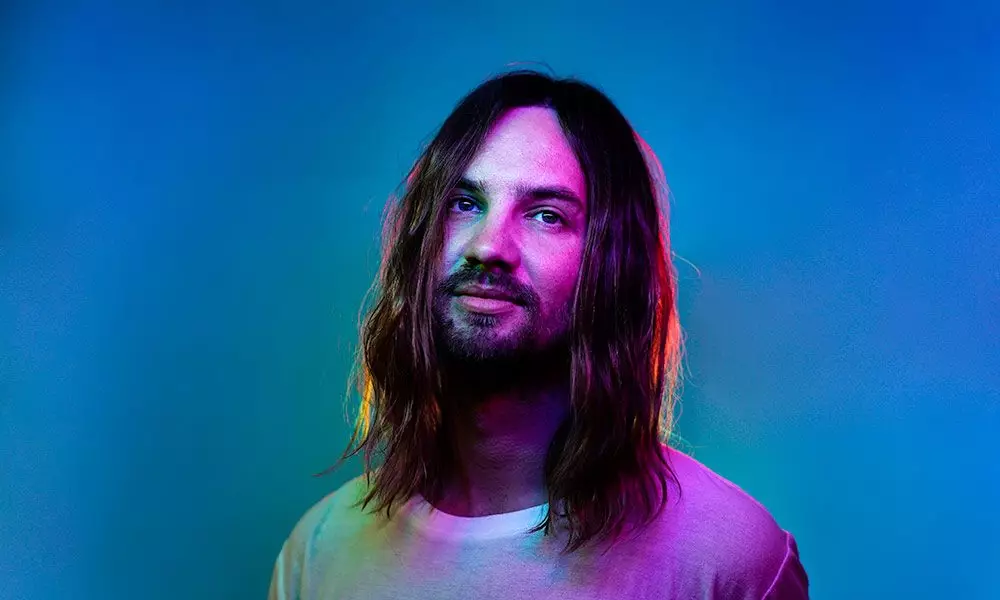 Tame-Impala-Kevin-Parker-মিউজিক-থেকে-হোম-ফ্রন্ট-বেনিফিট-শো