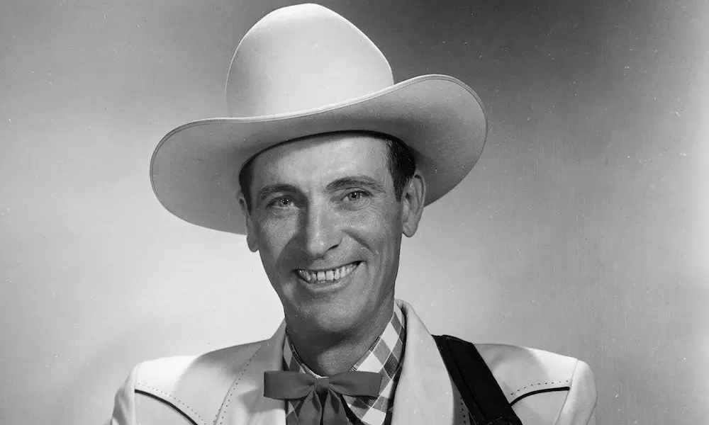 'Ag Siúl an Urláir Thar Tú': Cruthaíonn Ernest Tubb Tír Ilbhliantúil