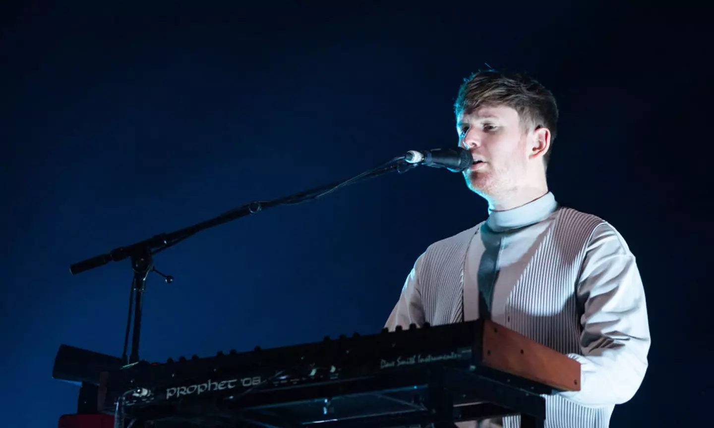 James Blake, equip de Coi Leray amb Sprite per al programa de música global