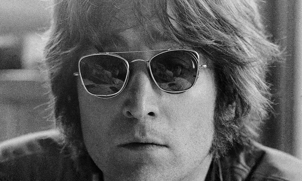 John Lennon Zazdrosny facet fot. Spud Murphy COPYRIGHT Yoko Ono 7 zoptymalizowany pod kątem sieci 1000