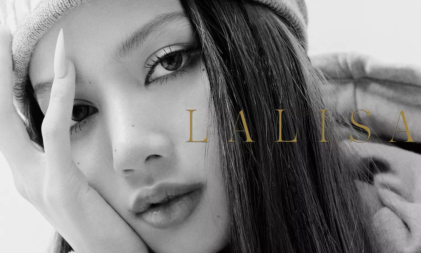 BLACKPINK grupės Lisa Drop solo debiutavo su mini albumu „LALISA“