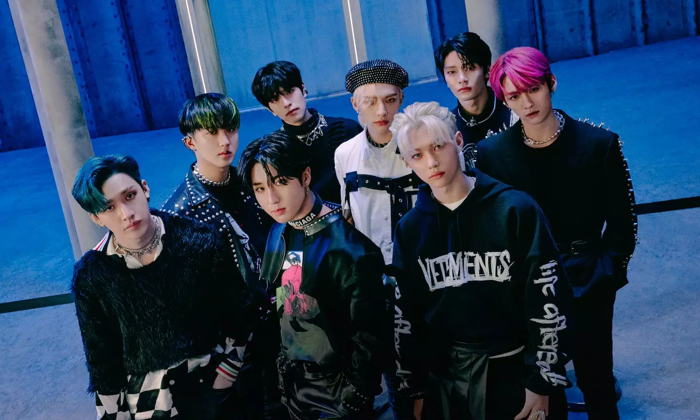 I-Stray Kids Scores First Billboard 200 No.1 Nge-'ODDINARY' | uDiscover