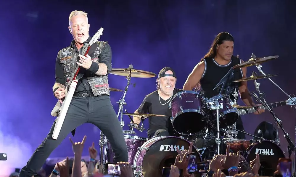James Hetfield, Robert Trujillo thiab Lars Ulrich ntawm Metallica ntawm Lollapalooza - Duab: Gary Miller / FilmMagic