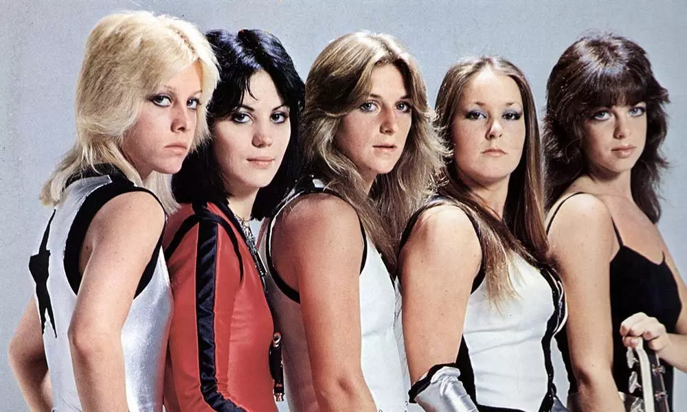 The Runaways, visų moterų grupės sunkiojo metalo pionieriai