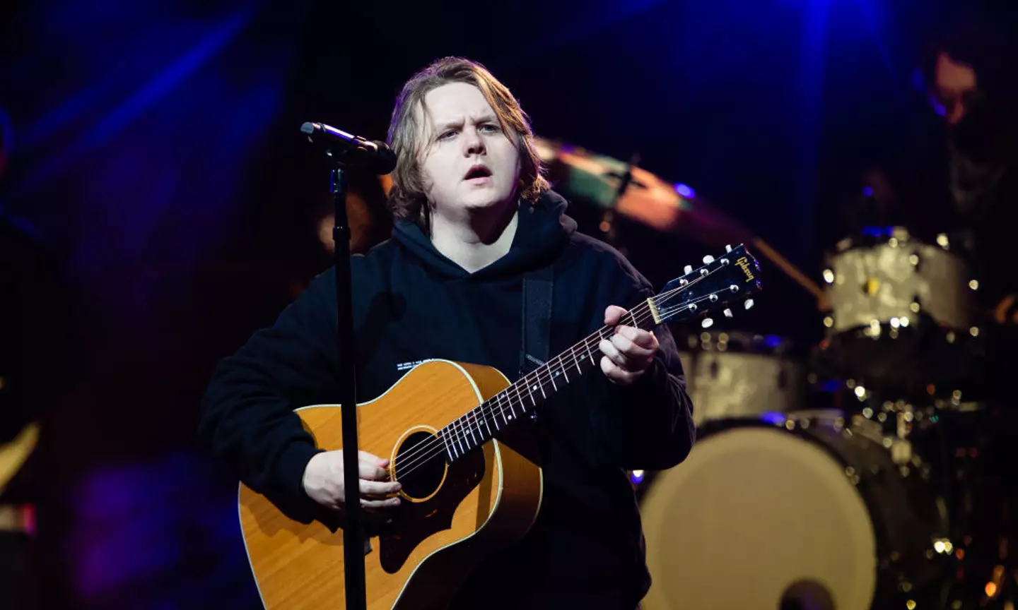 Lewis Capaldi Akan Melakukan Konsert De-Fi Eksklusif Di Reykjavik Pada Ogos