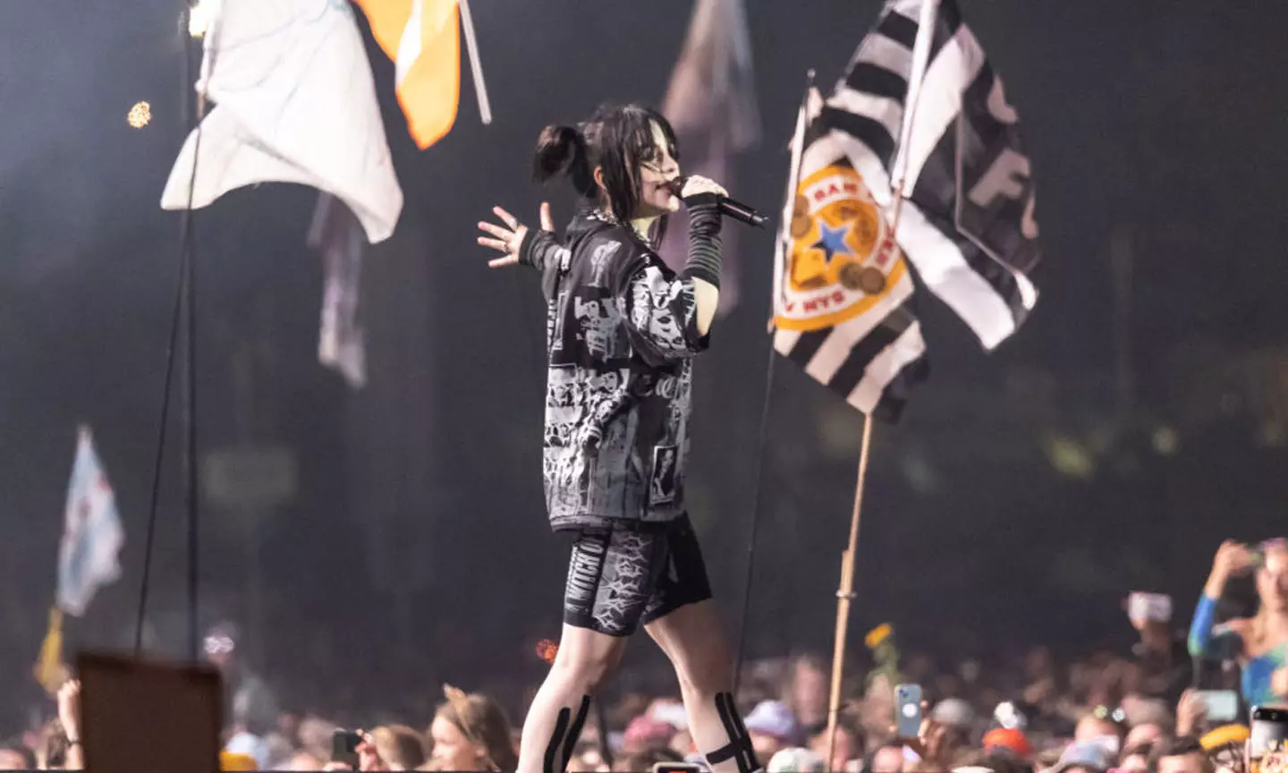 Billie Eilish Bakal Dihormati ing Penghargaan Asosiasi Media Lingkungan