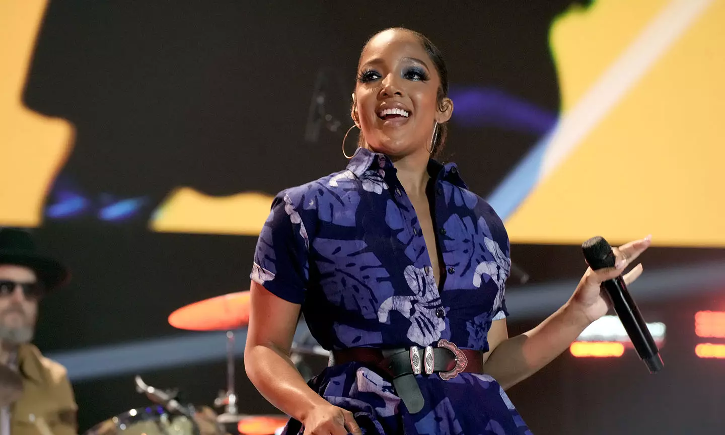 Mickey Guyton, Jhené Aiko Pou Pèfòme Nan Evènman Juneteenth Ki Gen Etwal