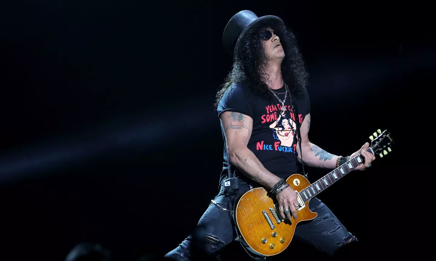 گىبسون نەشرىياتى Slash بىلەن كىتاب ھەمكارلىقىنى يولغا قويدى