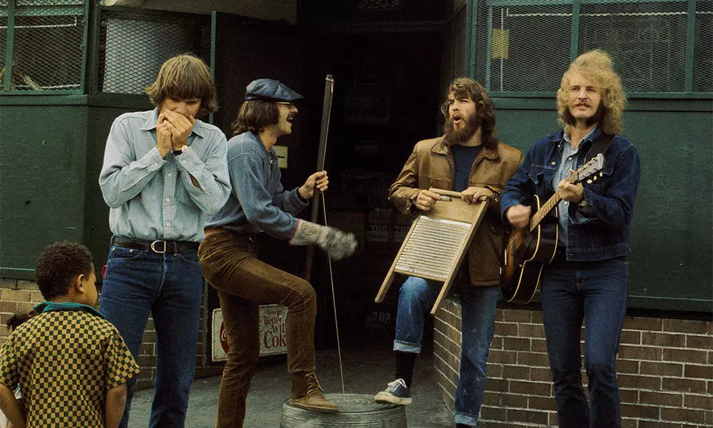 Perfformiad Forgotten Woodstock Creedence Clearwater Revival