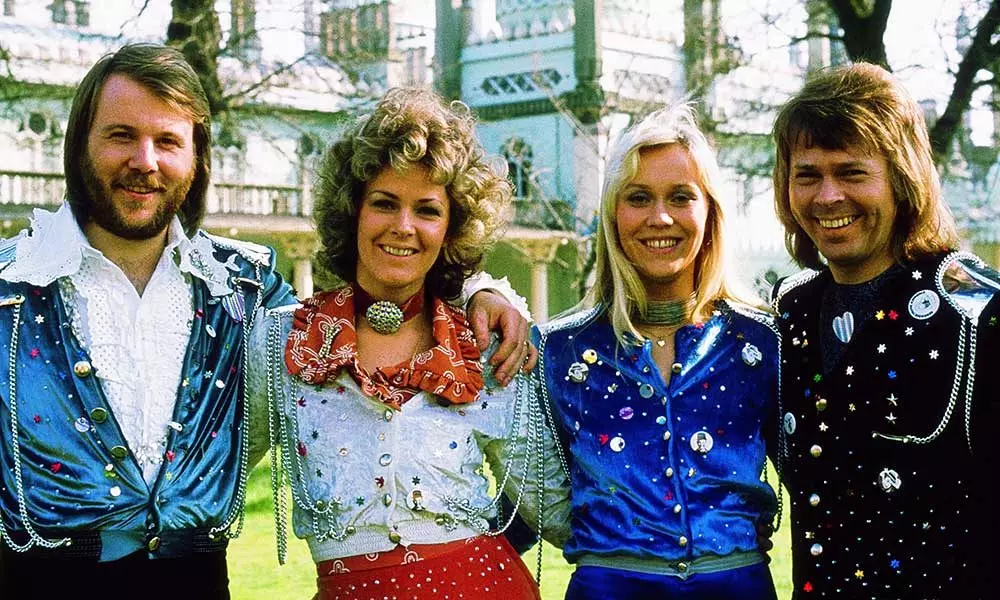 ABBA foto: ar mākslinieka pieklājību