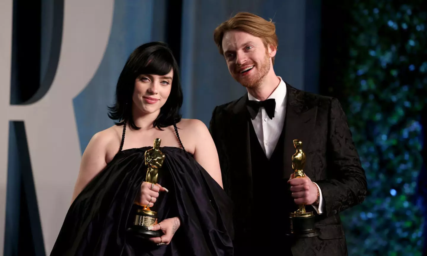 Billie Eilish e Finneas e Hans Zimmer entre os vencedores do Oscar 2022