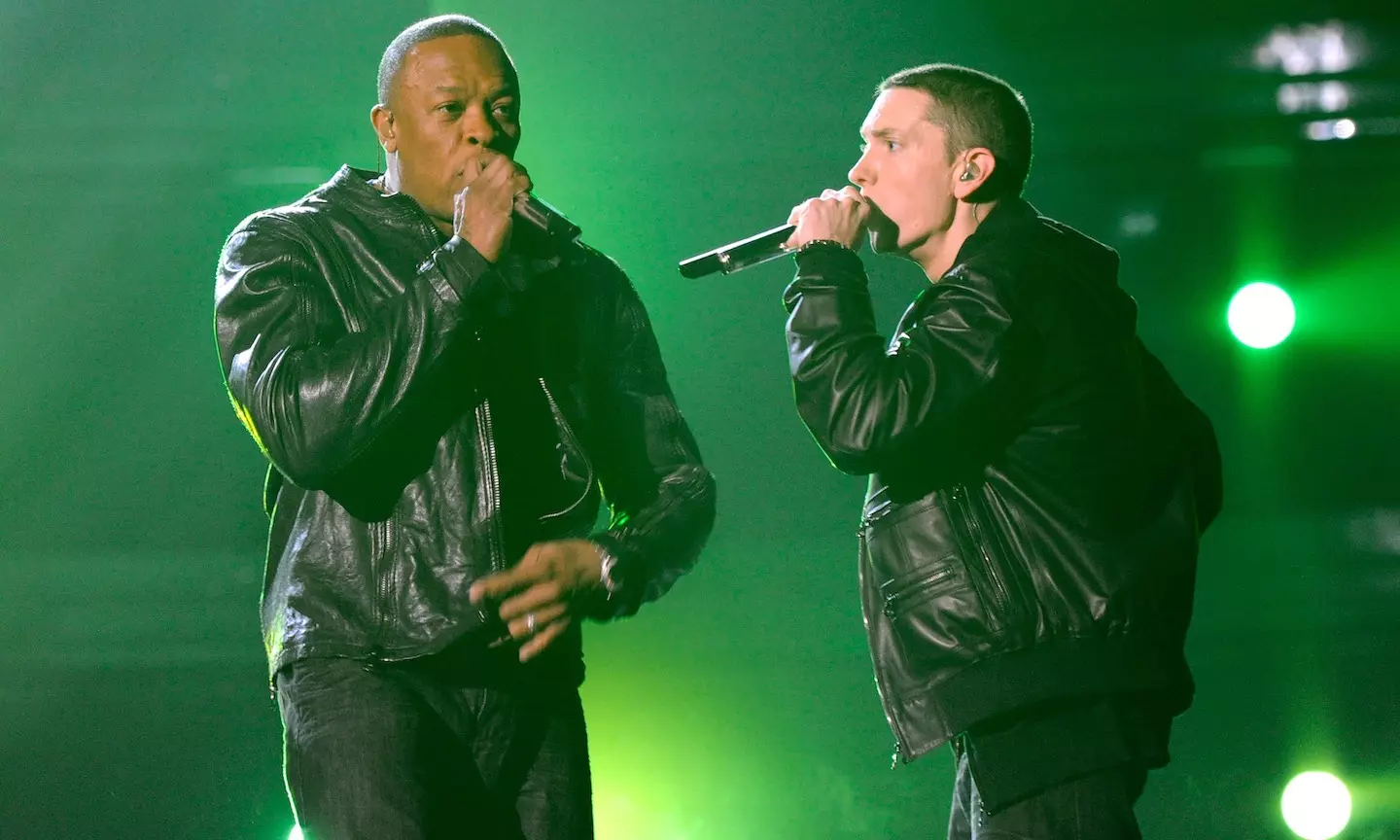 Doktor Dre, Eminem we başga-da 2022 Super Bowl Halftime Show