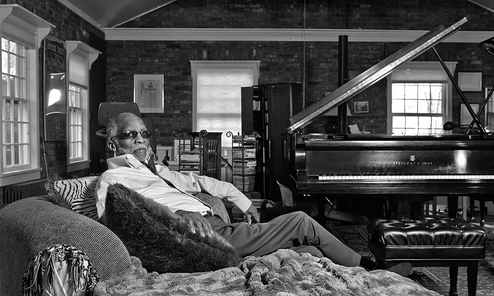 Píanóleikari Ahmad Jamal rifjar upp „At The Pershing“ | u Uppgötvaðu