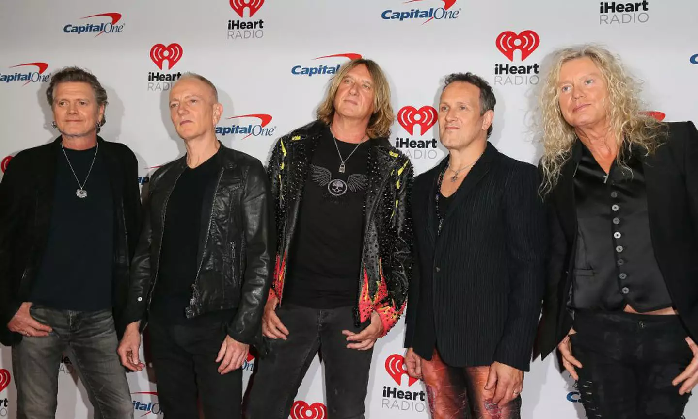 Def Leppard erzielt mit Diamond Star Halos das achte Top-10-Album in den USA