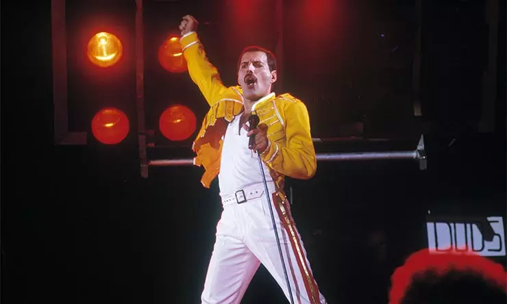 Freddie Mercury Сары аскердик куртка 1000 Кредит Queen Productions Ltd 740