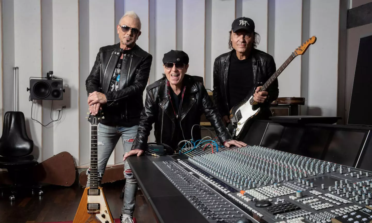 Faalogo i Scorpions' Aggressive New Single, Hammersmith