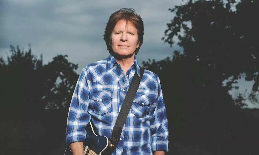 John Fogerty 與他的孩子們一起表演 CCR Classic，“Lodi”| u發現