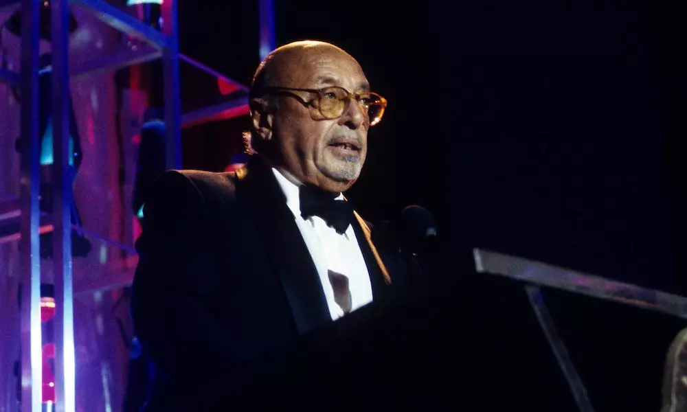 'Nianatra avy tamin'i Ahms izy rehetra': Ahmet Ertegun, mpitsikilo Atlantic Records