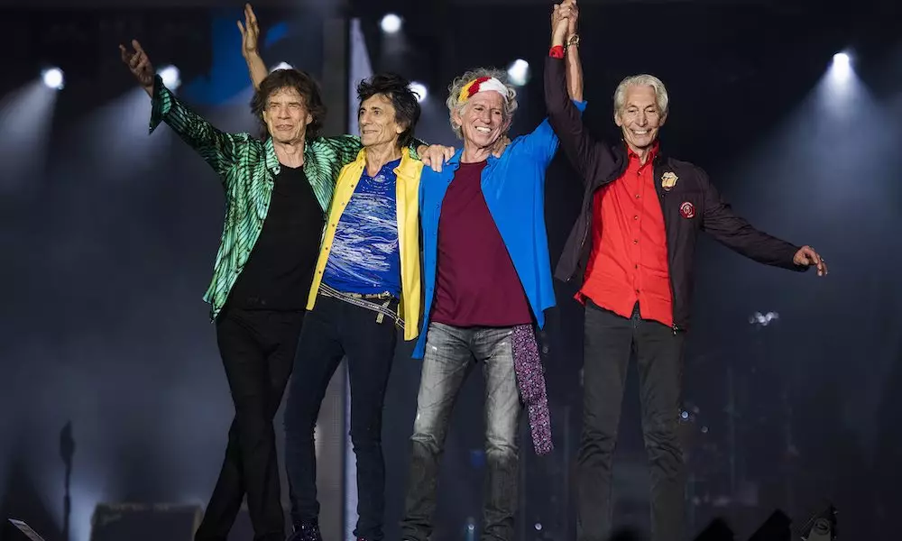 I Rolling Stones svelano il nuovo brano "Living In A Ghost Town"