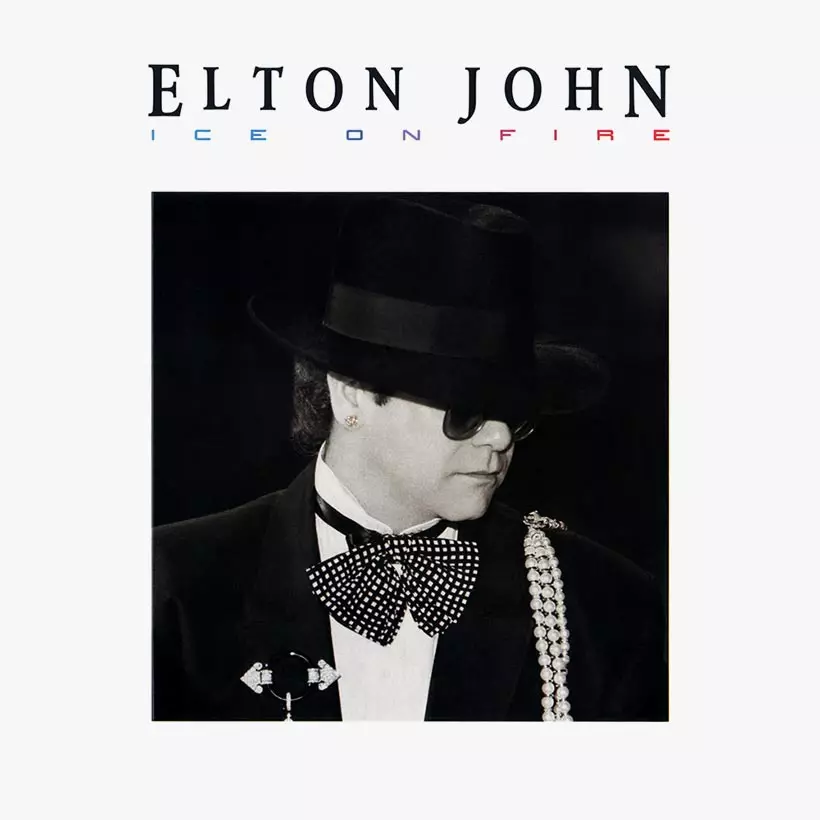 'Ice On Fire': Elton John이 80년대 창의성의 불길을 부채질한 방법