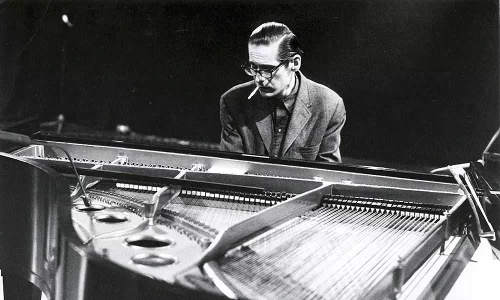 Bill Evans - Salah Satu Pianis Jazz Terhebat | uTemukan Musik