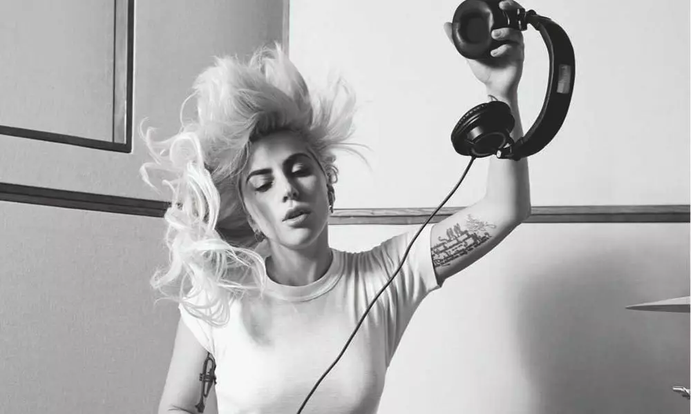 Lady Gaga Joanne presseskudd CREDIT Collier Schorr