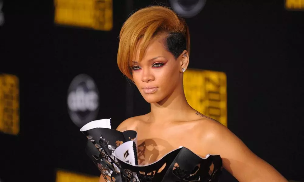 Rihanna, Sängerin von Umbrella