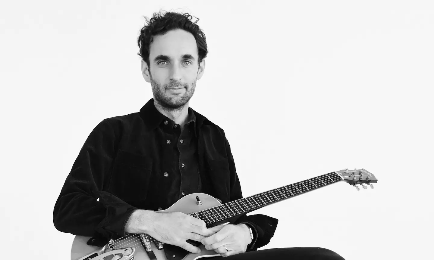 De Julian Lage deelt nei Single "Word For Word"