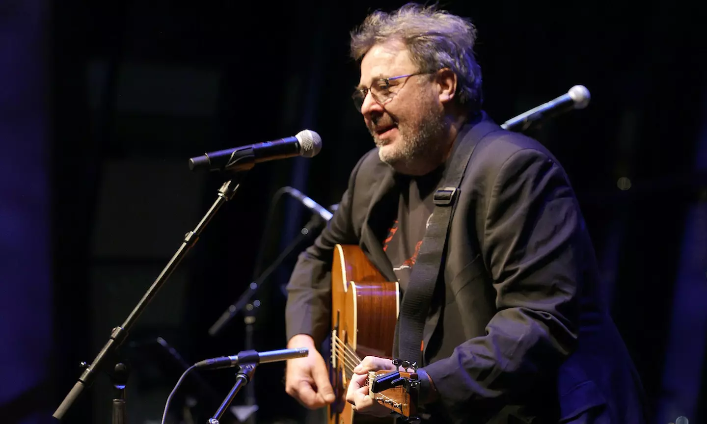 Vince Gill kondig sy terugkeer na die pad aan met die Amerikaanse somertoer