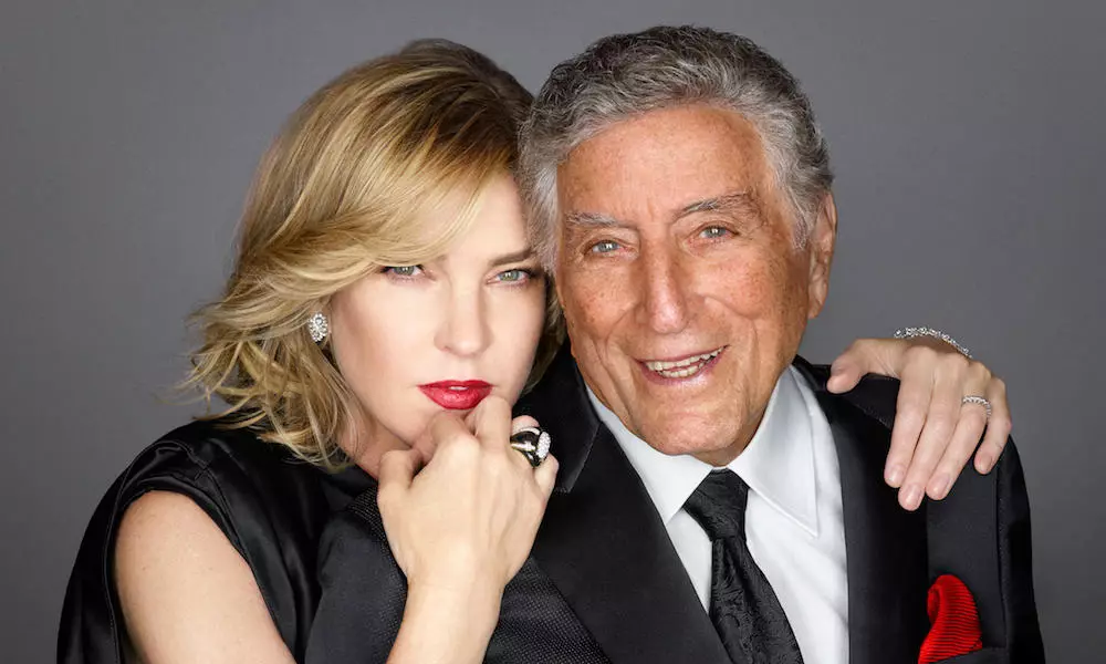 Diana Krall, Tony Bennett, Gelombang Pucat & Liyane Nuduhake Cover Liburan Anyar