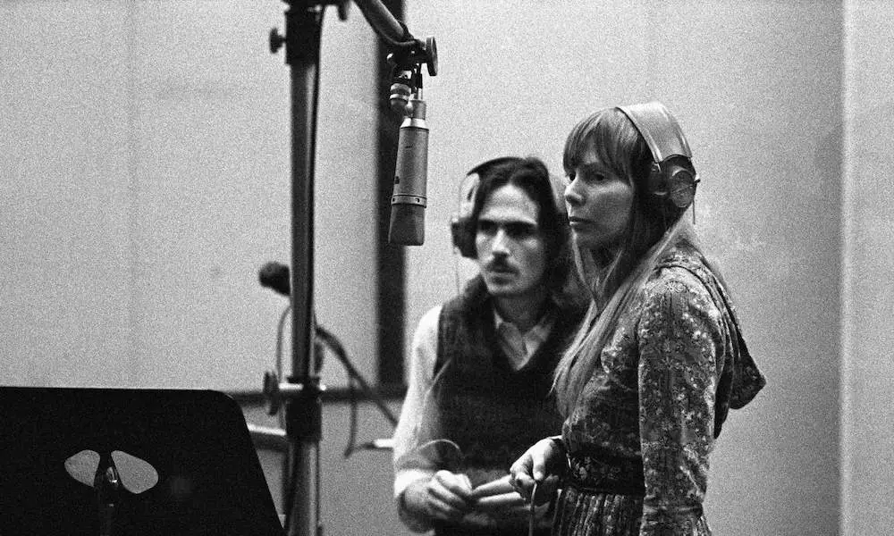 Pulóverek, kígyók és Joni Mitchell: James Taylor emlékszik 1970-re