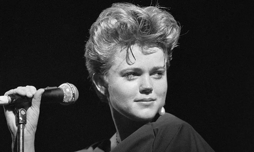 Belinda Carlisle - Le Go-Go Ma Solo Faipese | uDiscover Musika