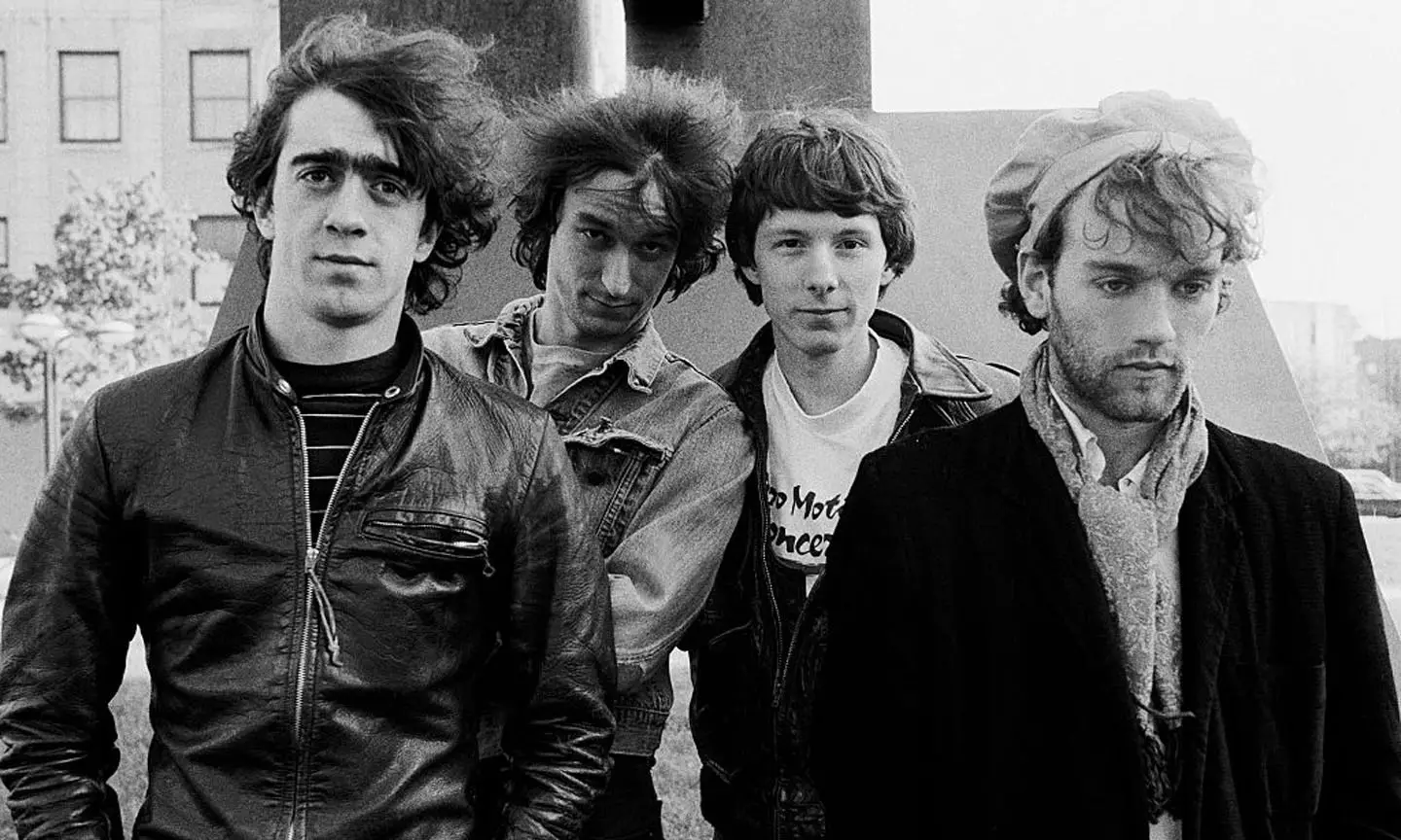 R.E.M's Chronic Town نے 40 سال مکمل ہونے کا جشن منایا اسٹینڈ CD ریلیز کے ساتھ