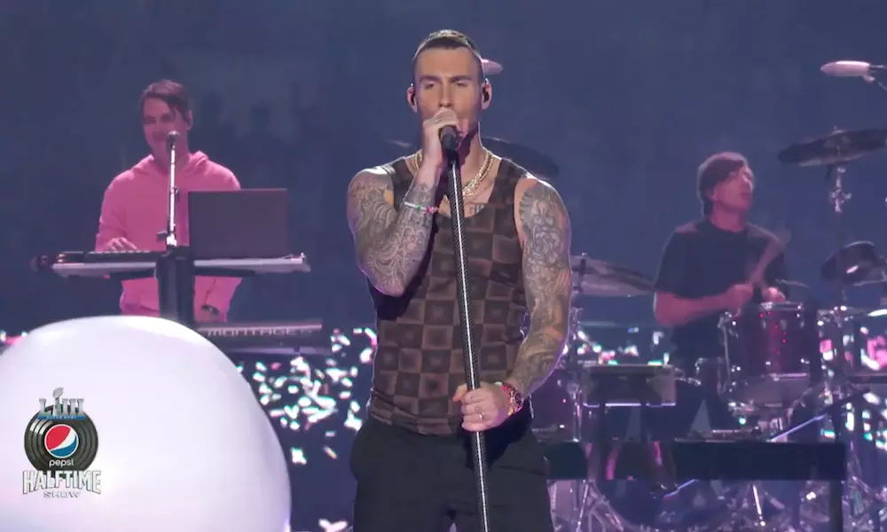 Urmărește spectacolul de la jumătatea timpului de la Super Bowl al lui Maroon 5 | uDiscover