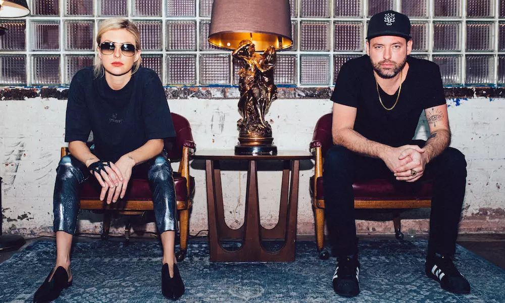 Phantogram Talk Нова музика и фестивал Life Is Beautiful