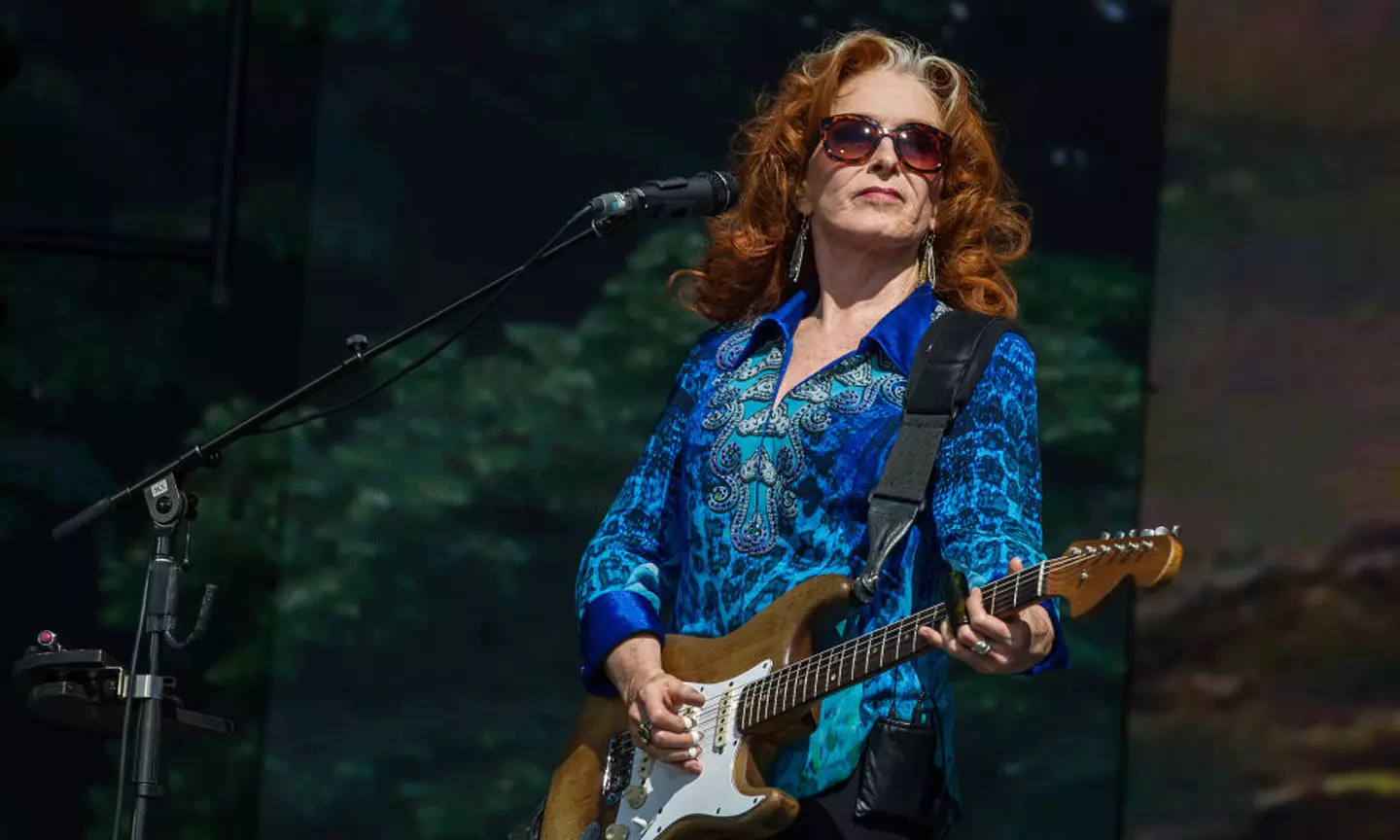 Bonnie Raitt Bakal Dihargaan Dina 2022 Billboard Awéwé Dina Penghargaan Musik