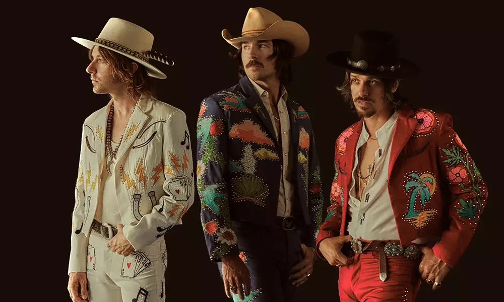 "Non nos imos vestir de contadores": o estilo country de Midland