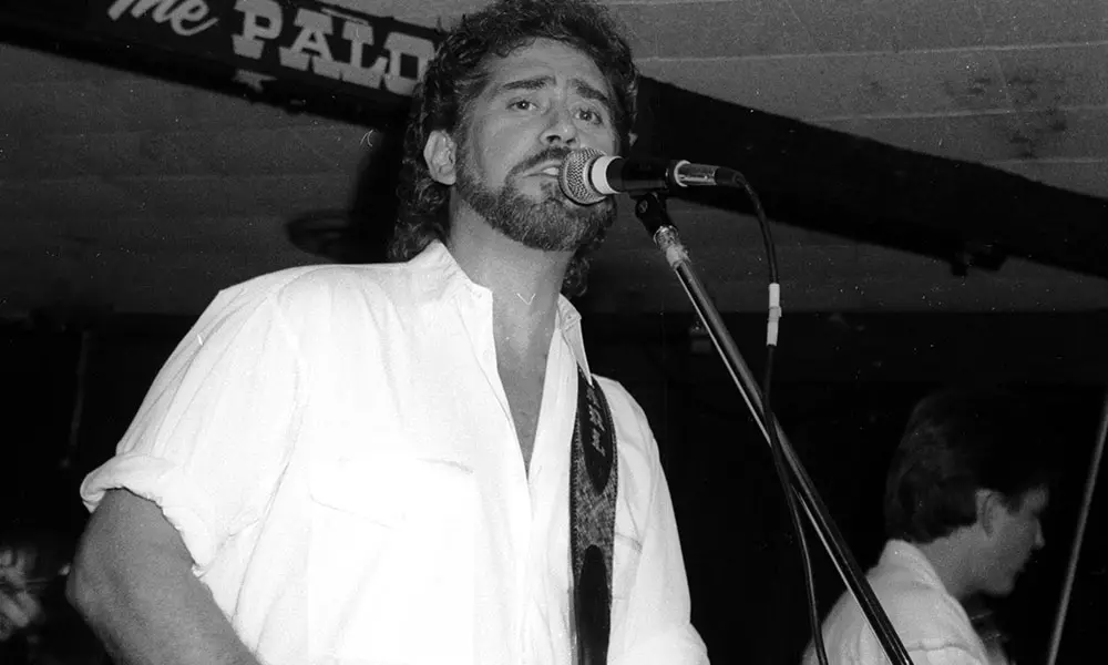 1980s peyi jeyan Earl Thomas Conley mouri nan 77 | uDiscover