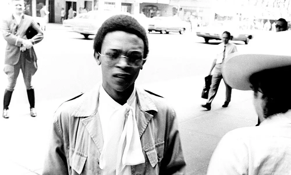 រូបថតរបស់ Hugh Masekala ដោយ Don Paulsen/Michael Ochs Archives and Getty Images